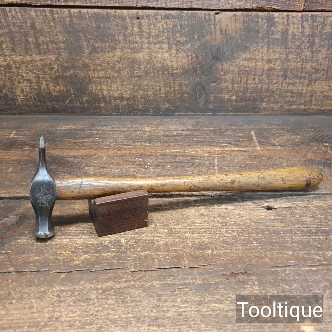 Vintage Hammers - Tooltique