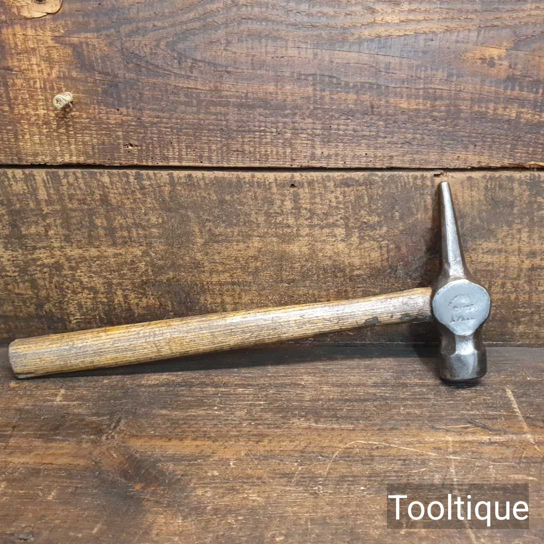 Vintage Hammers - Tooltique