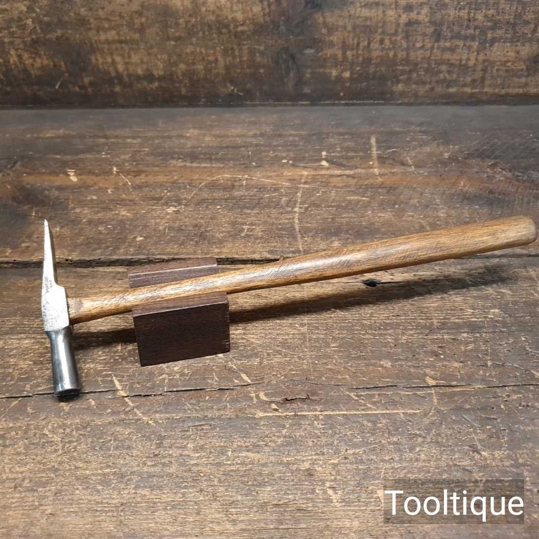 Vintage Hammers - Tooltique
