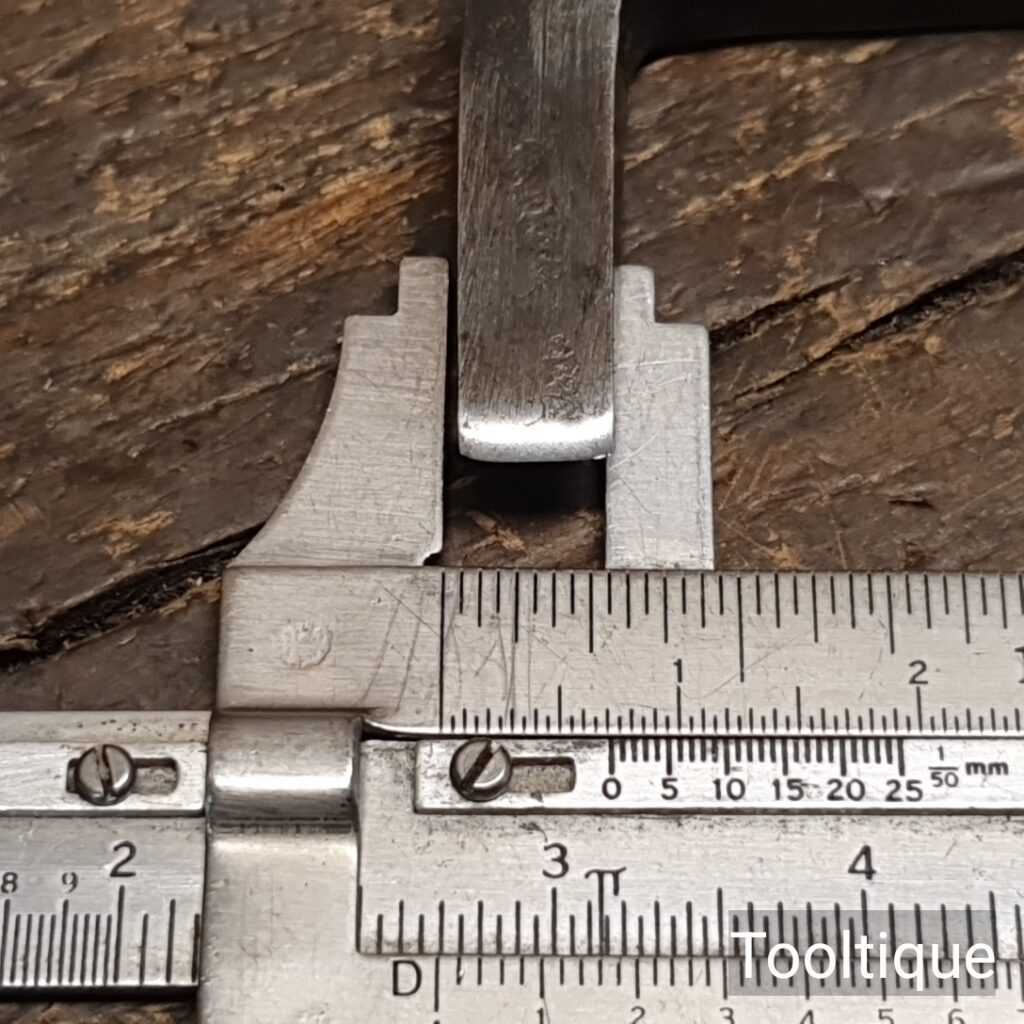 Vintage Cabinetmakers Draw Lock Chisel – Good Condition | Tooltique