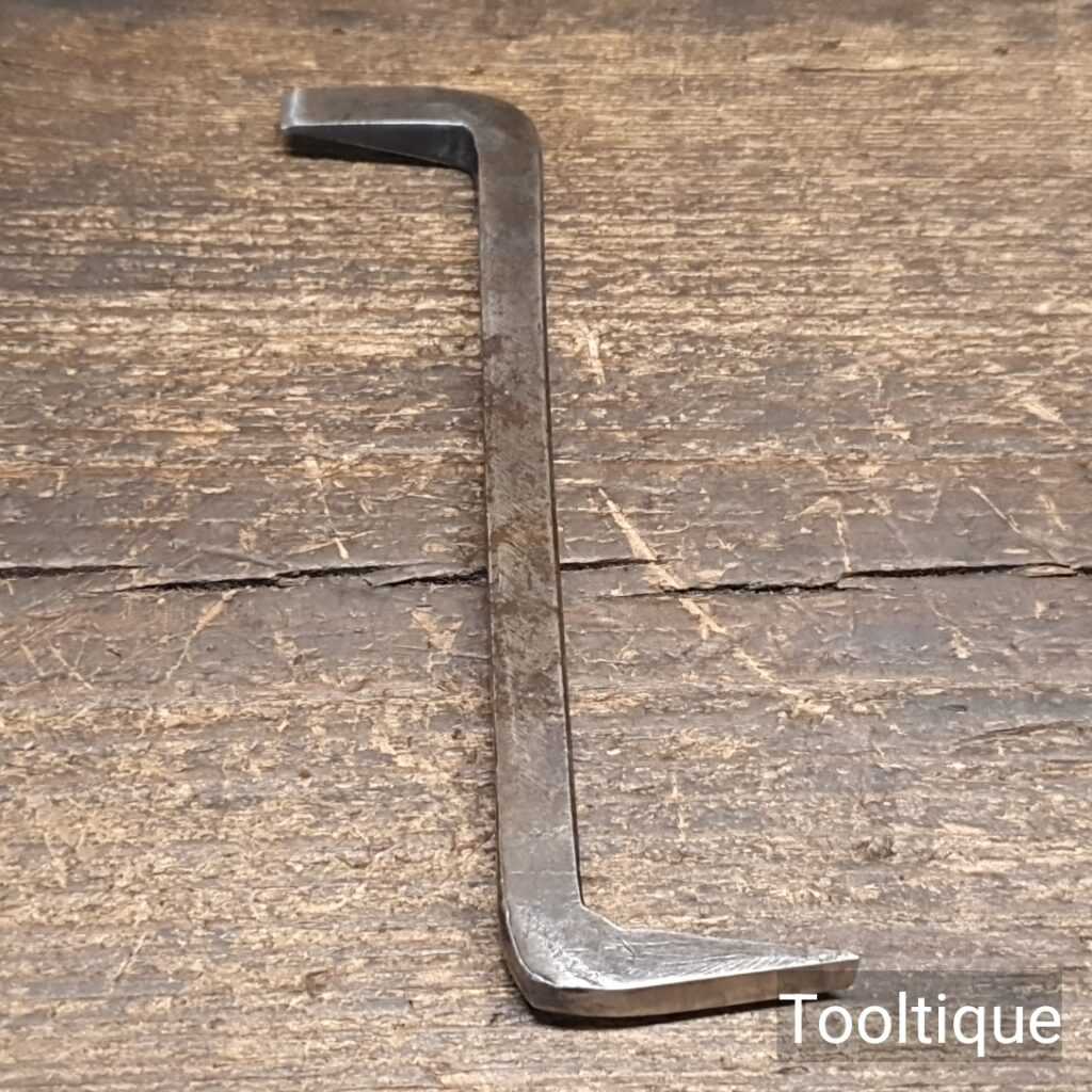 Vintage Cabinetmakers Draw Lock Chisel – Good Condition | Tooltique