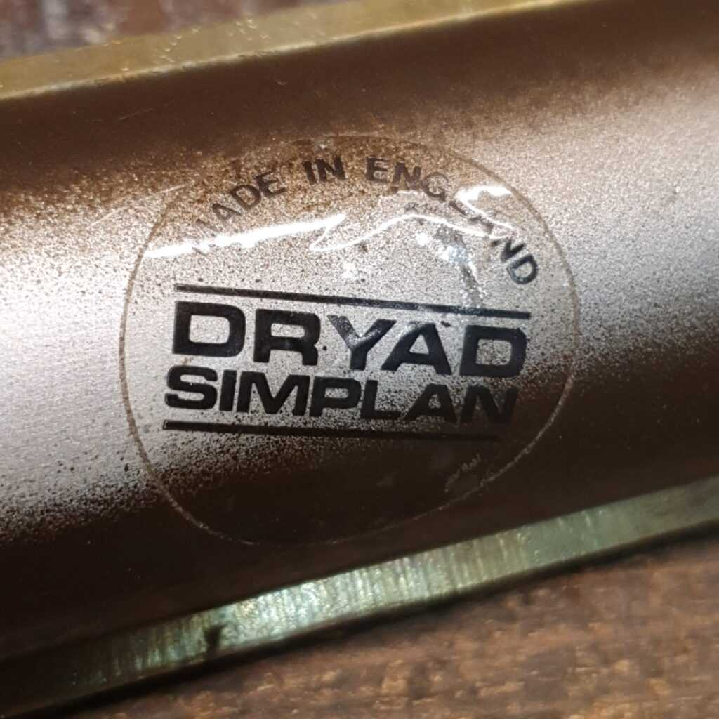 Set of 12 Dryad Simplan Flush Sash Lifts | Tooltique