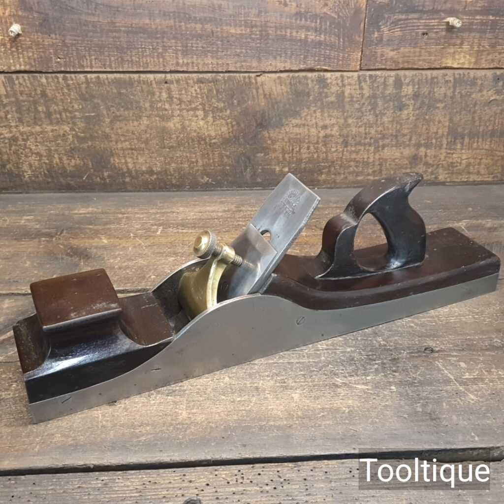 Antique Woodworking Planes - Tooltique