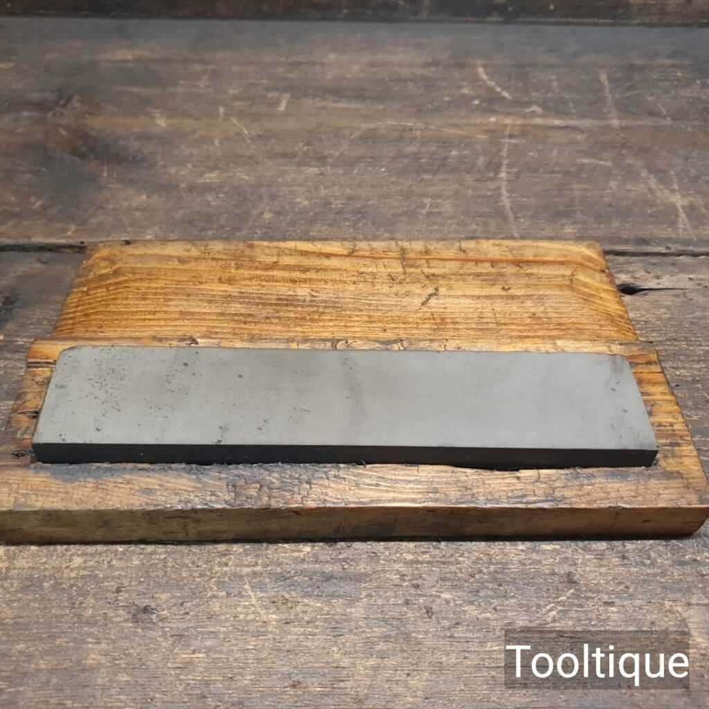 Old Oil Stones - Tooltique
