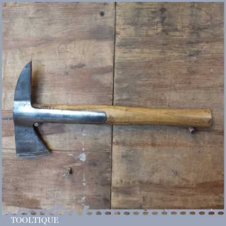 Vintage W Gilpin Strapped Fireman’s Axe – Broad Arrow 1957 | Tooltique
