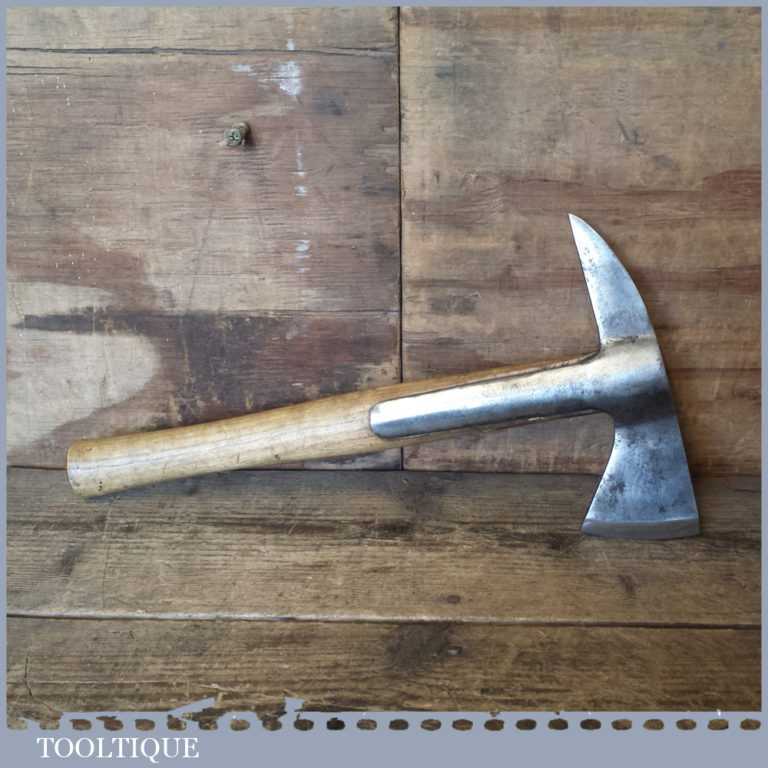 Vintage W Gilpin Strapped Fireman’s Axe – Broad Arrow 1957 | Tooltique