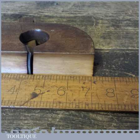 Antique Carpenter’s Beechwood Rounding Plane – Good Condition | Tooltique