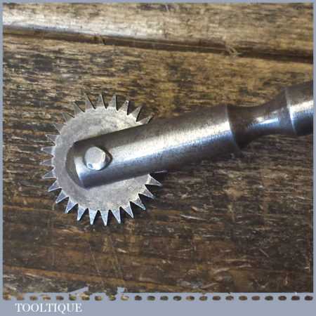 Vintage Leatherworking Stitch Pricking Wheel Ebonised Handle | Tooltique