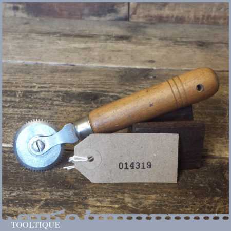 Vintage Leatherworking Ridgley Stitch Pricking Wheel Beechwood Handle ...