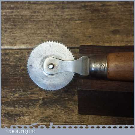 Vintage Leatherworking Ridgley Stitch Pricking Wheel Beechwood Handle ...