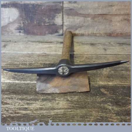 Vintage Sagason Hand Held Pick Axe Hammer – Good Condition | Tooltique