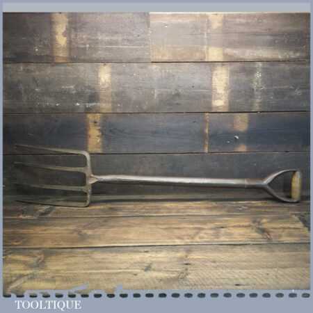 Vintage Bulldog Grafter Garden Fork With ‘D’ Shaped Metal Handle ...