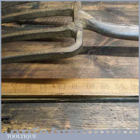 Vintage Bulldog Grafter Garden Fork With ‘D’ Shaped Metal Handle ...