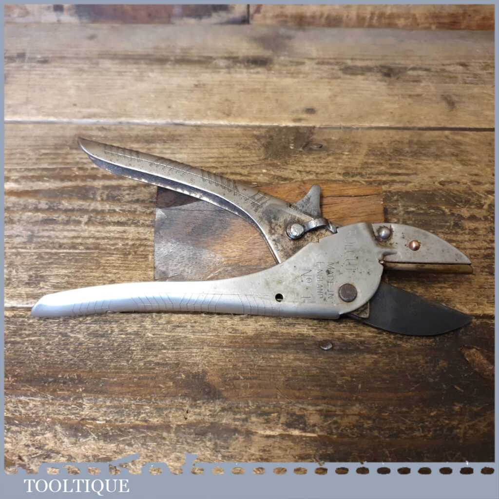 Vintage Pair Of Rolcut No: 1 Gardener’s Pruning Secateurs Ready For Use ...