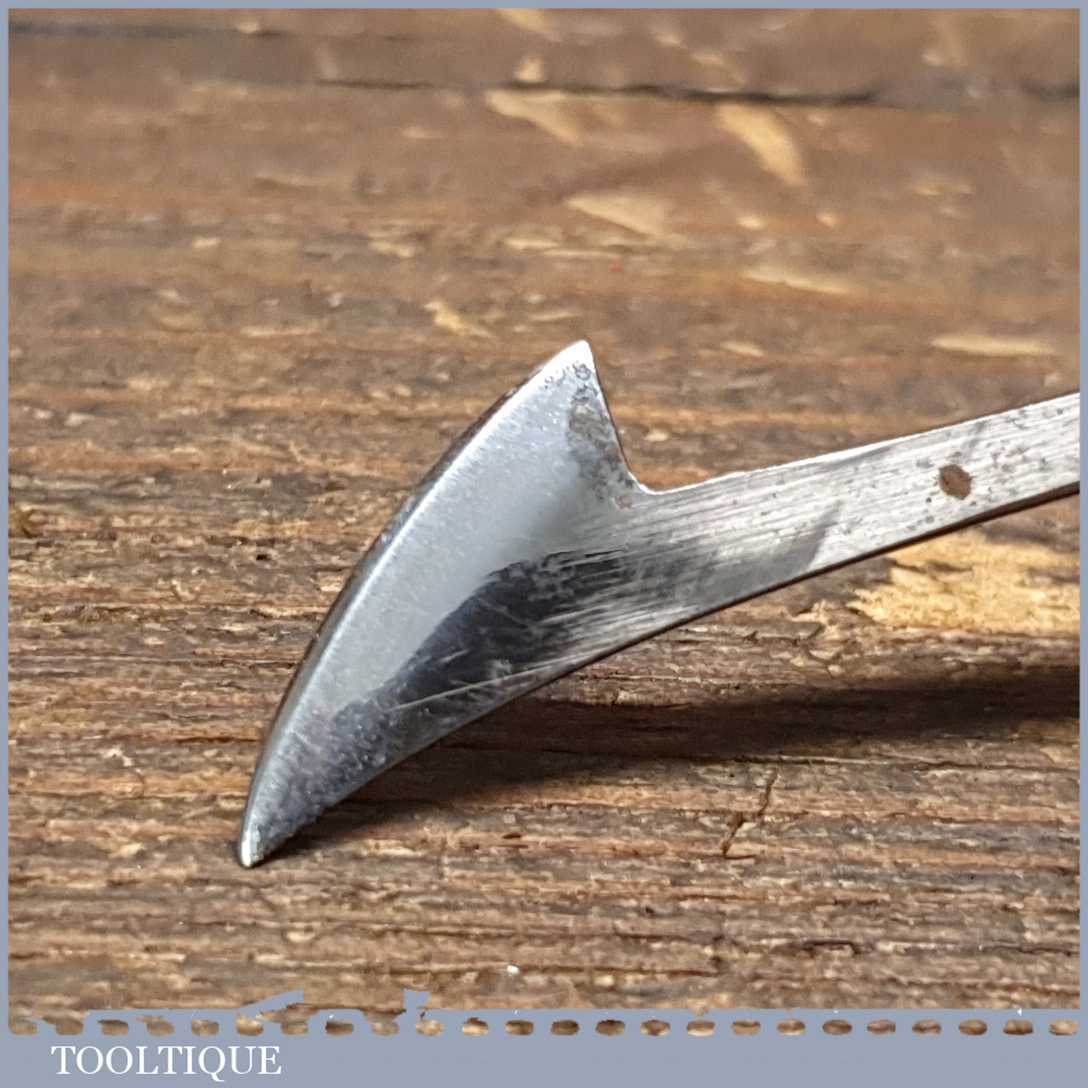 Vintage Wood Carving Hooked Skew Chisel – Fully Refurbished | Tooltique