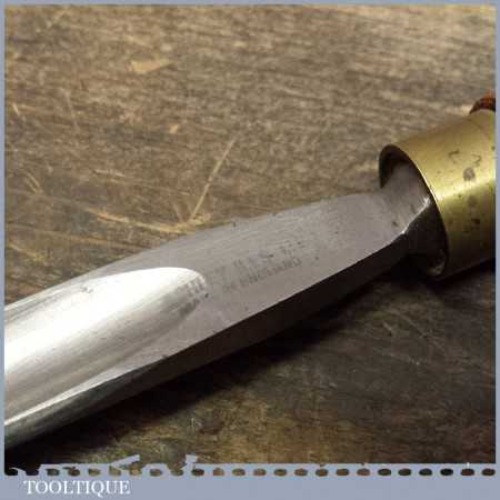 Ashley Iles No: 7 ½” Wide Bent Gouge Carving Chisel | Tooltique