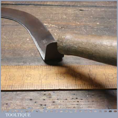 Vintage Reap Hook Or Sickle With Cranked Handle – Ready For Use | Tooltique