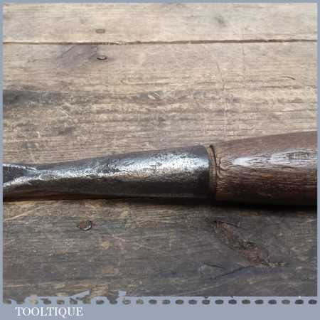 Rare Antique 18th Century Framing Gouge Chisel by John Green | Tooltique