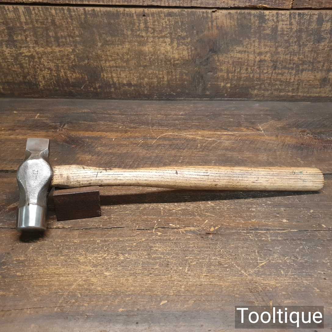 Vintage John Hall (Tools) Ltd. 1 lb Straight Pein Hammer – Good ...