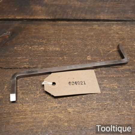 Vintage Cabinet Maker’s Draw Lock Chisel – Good Condition | Tooltique