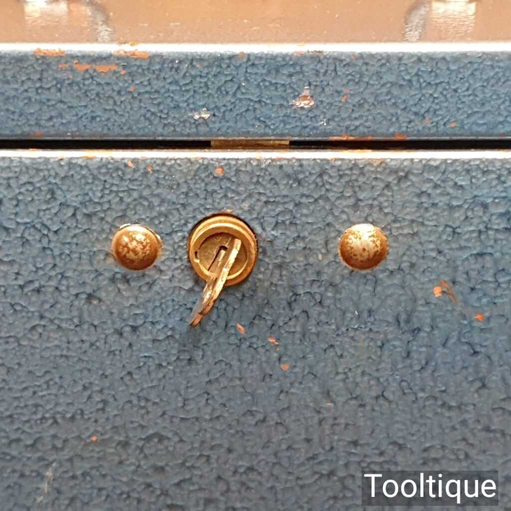 Vintage Enox Pressed Steel Engineer’s Tool Box – Good Condition | Tooltique