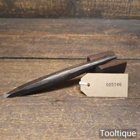 Vintage Stone Masons Pointed Chisel – Sharpened Ready For Use | Tooltique