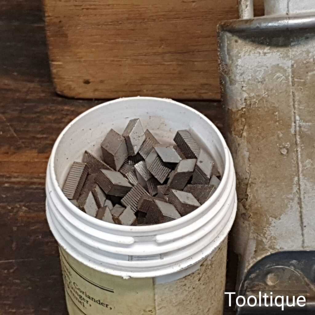 Vintage Boxed Red Devil DP1 Window Glaziers Point Stapler Gun ...