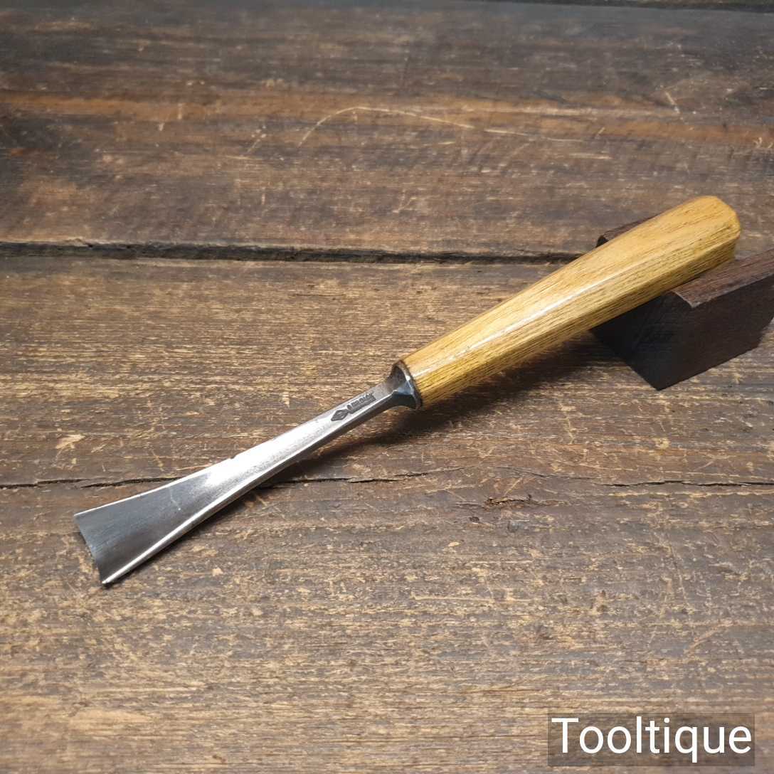 Vintage Hildick Sheffield 7/8” Woodcarving Fishtail Gouge Chisel ...