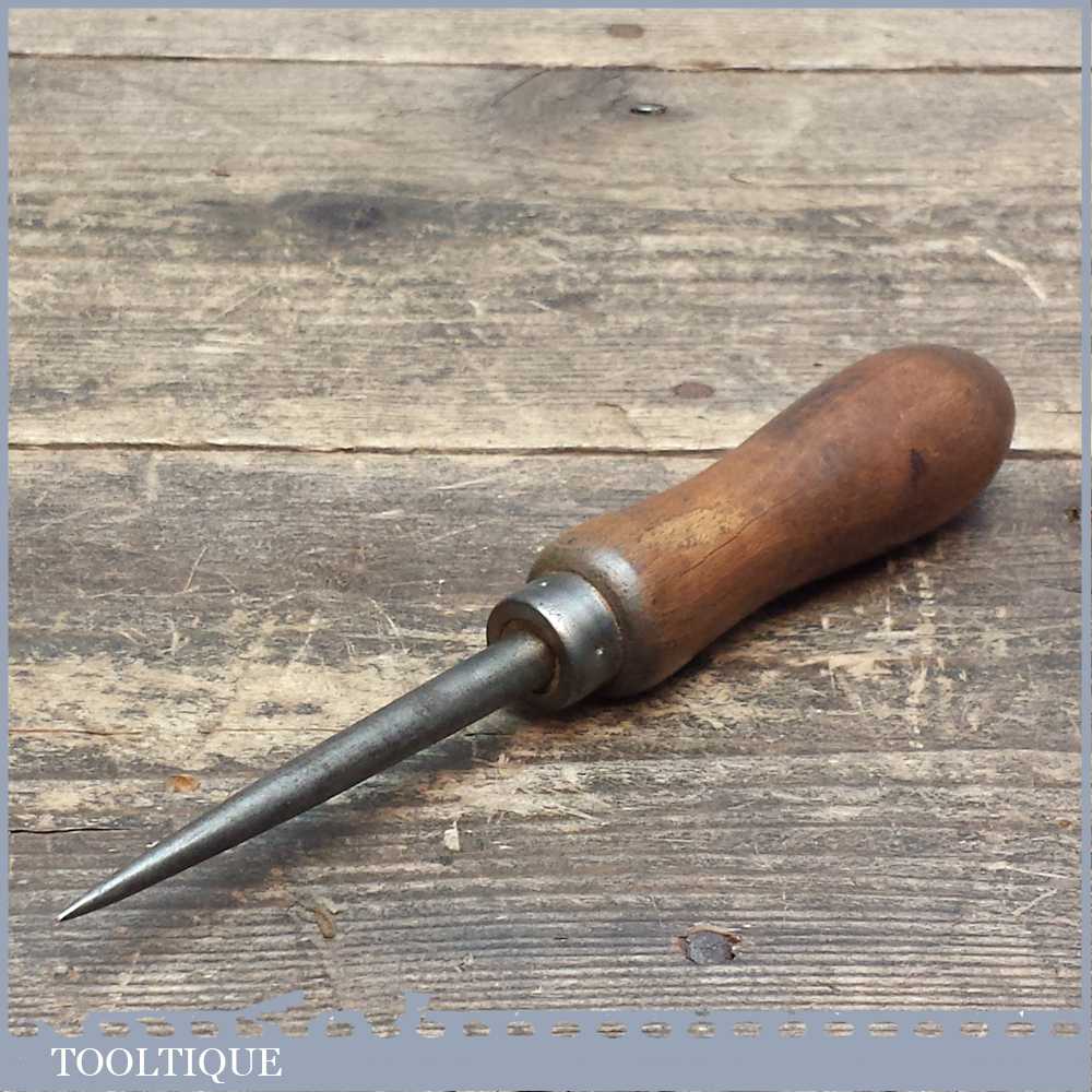 Vintage Round Belt Awl Leather Working Tool – Good Condition | Tooltique