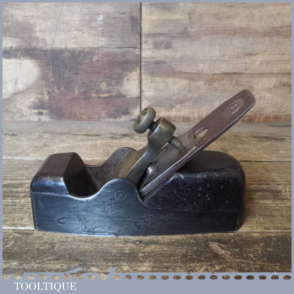 Antique Alex Mathieson & Son Glasgow Cast Steel Dovetailed Smoothing ...