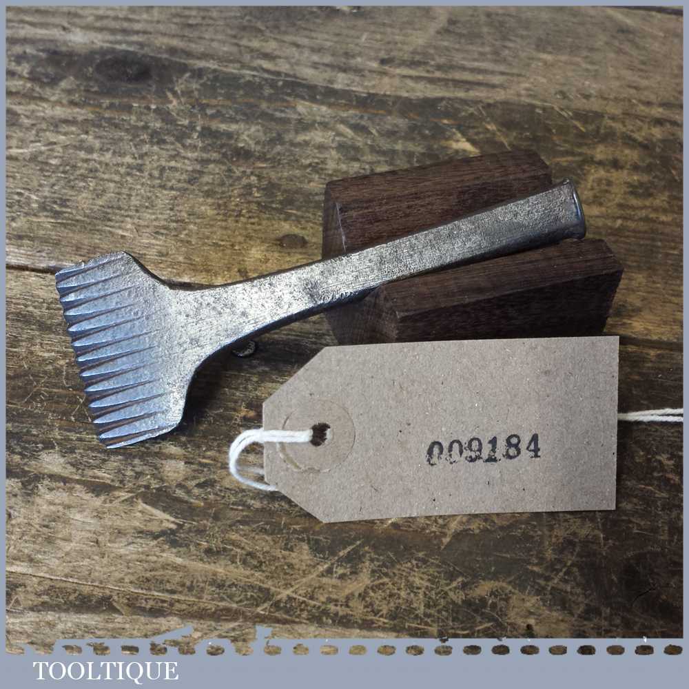 Antique Leatherworking Pinking Iron Or Punch By Silk – Good Condition ...
