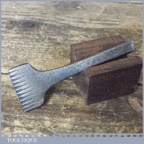 Antique Leatherworking Pinking Iron Or Punch By Silk – Good Condition ...