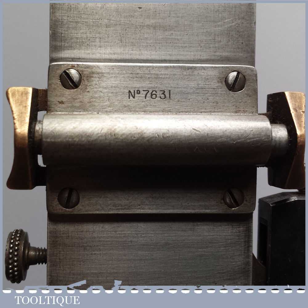 Vintage Chesterman No. 369 Engineers 14" Vernier Height Gauge | Tooltique