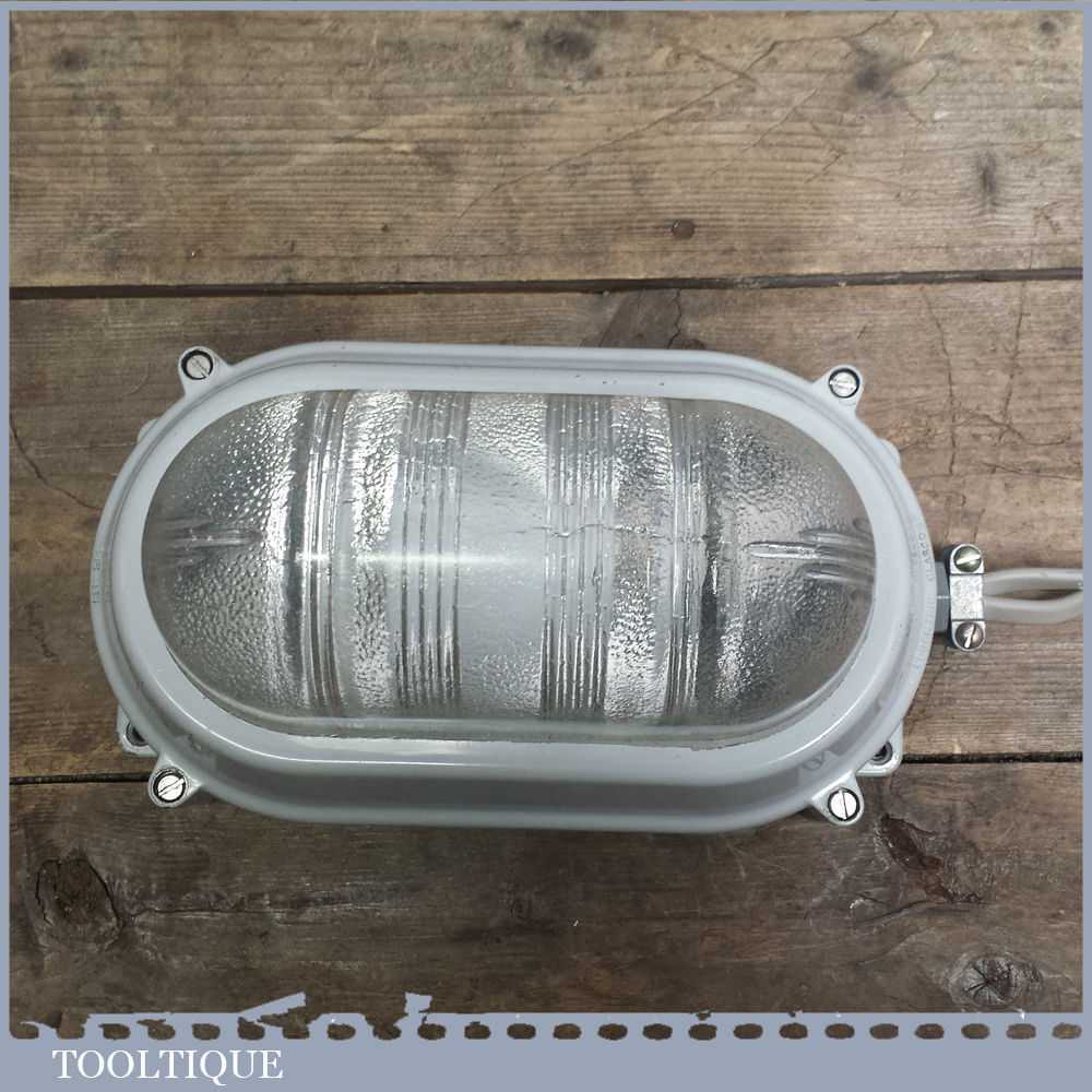 Vintage Coughtrie Bulkhead Industrial SP6 lights – Retro Look3 | Tooltique