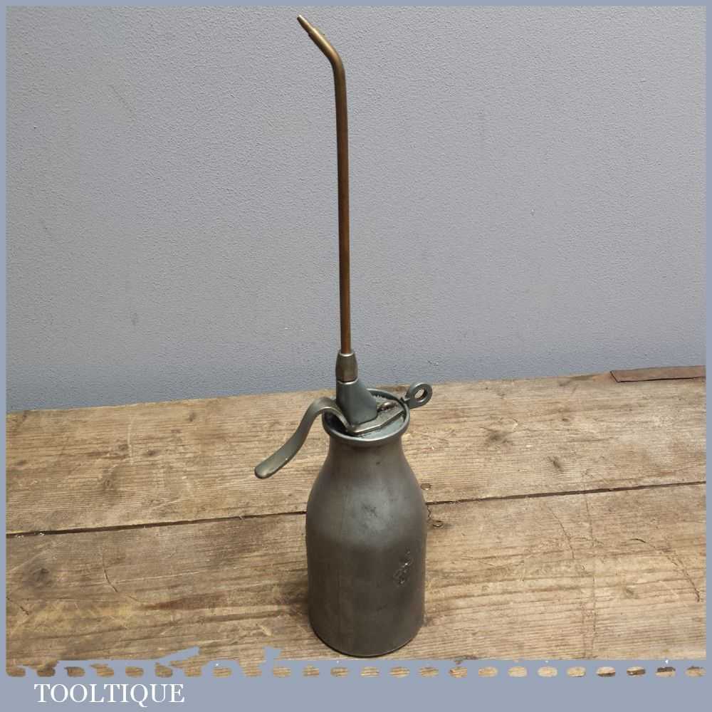 Vintage Reilang No 2 Oil Can – Classic Car Automobilia Tool | Tooltique